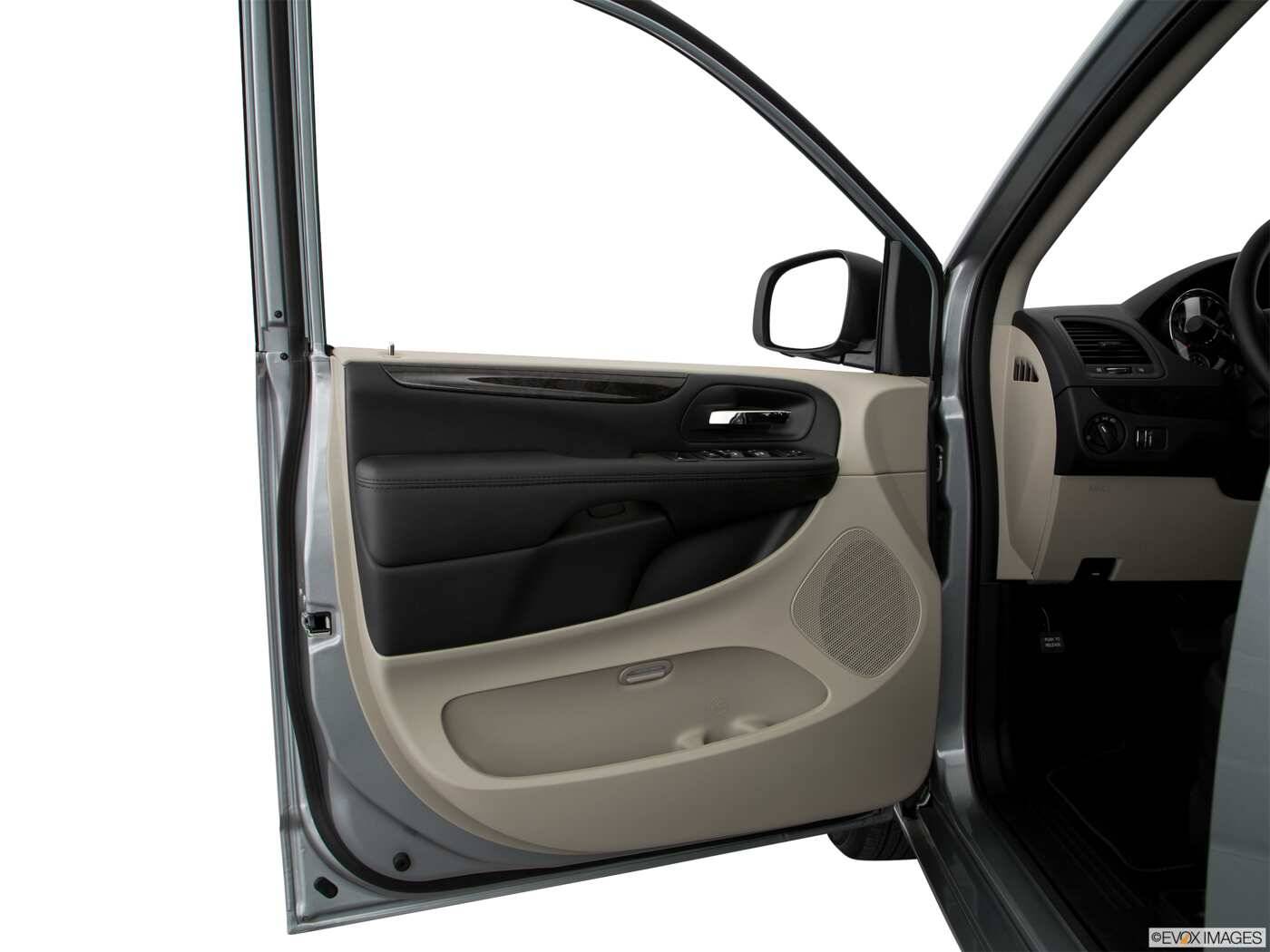 2009 Dodge Caravan Inside Door