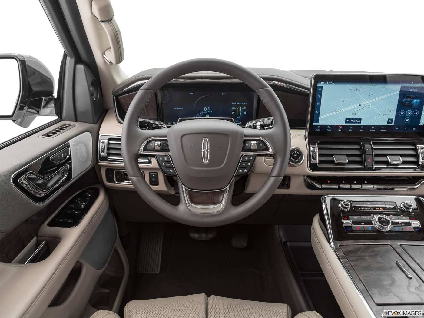 2022 Navigator Interior