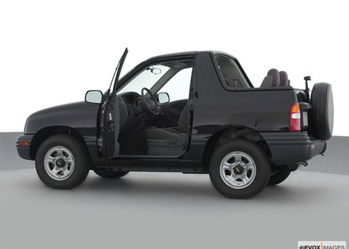 2002 Chevrolet Tracker Review | Pricing, Trims & Photos - TrueCar
