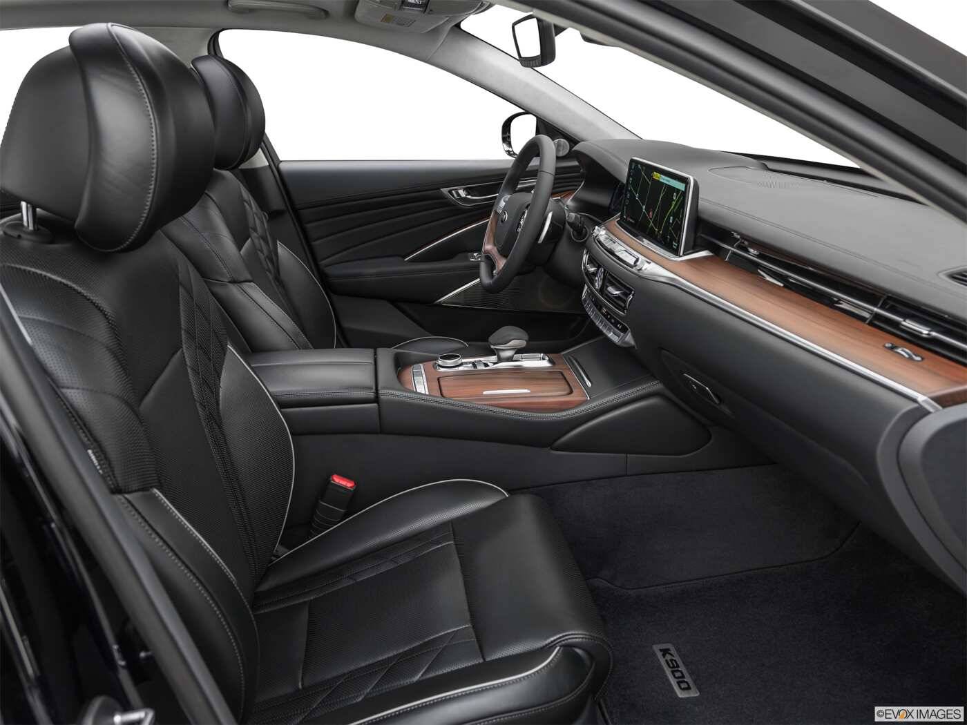 2022 K900 Interior