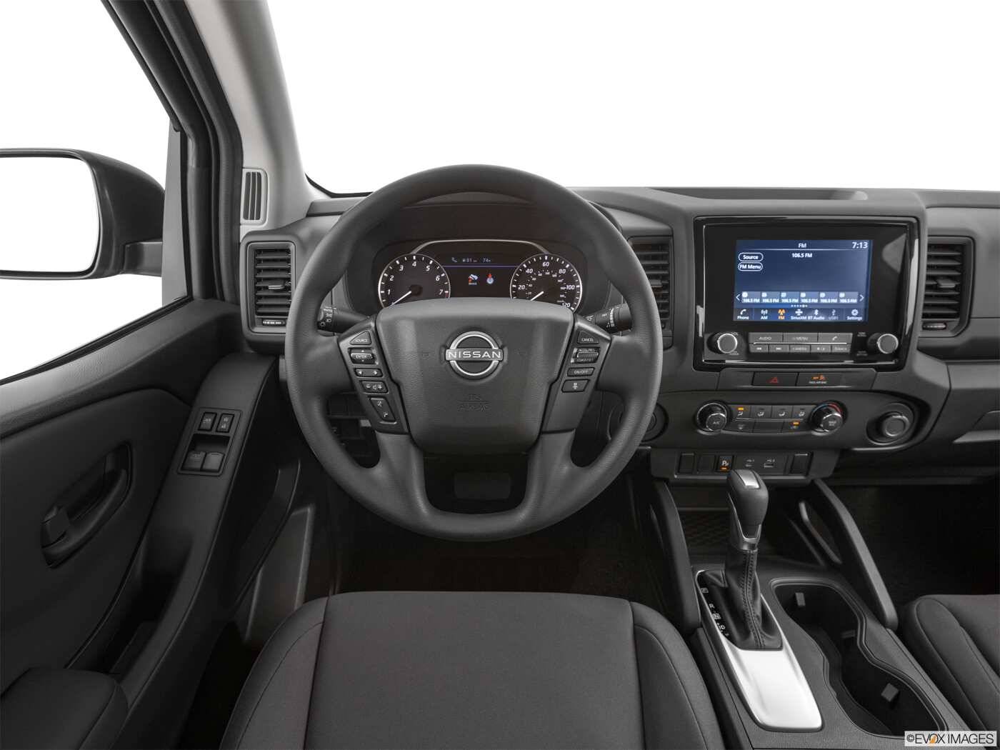 2022 Nissan Frontier Interior
