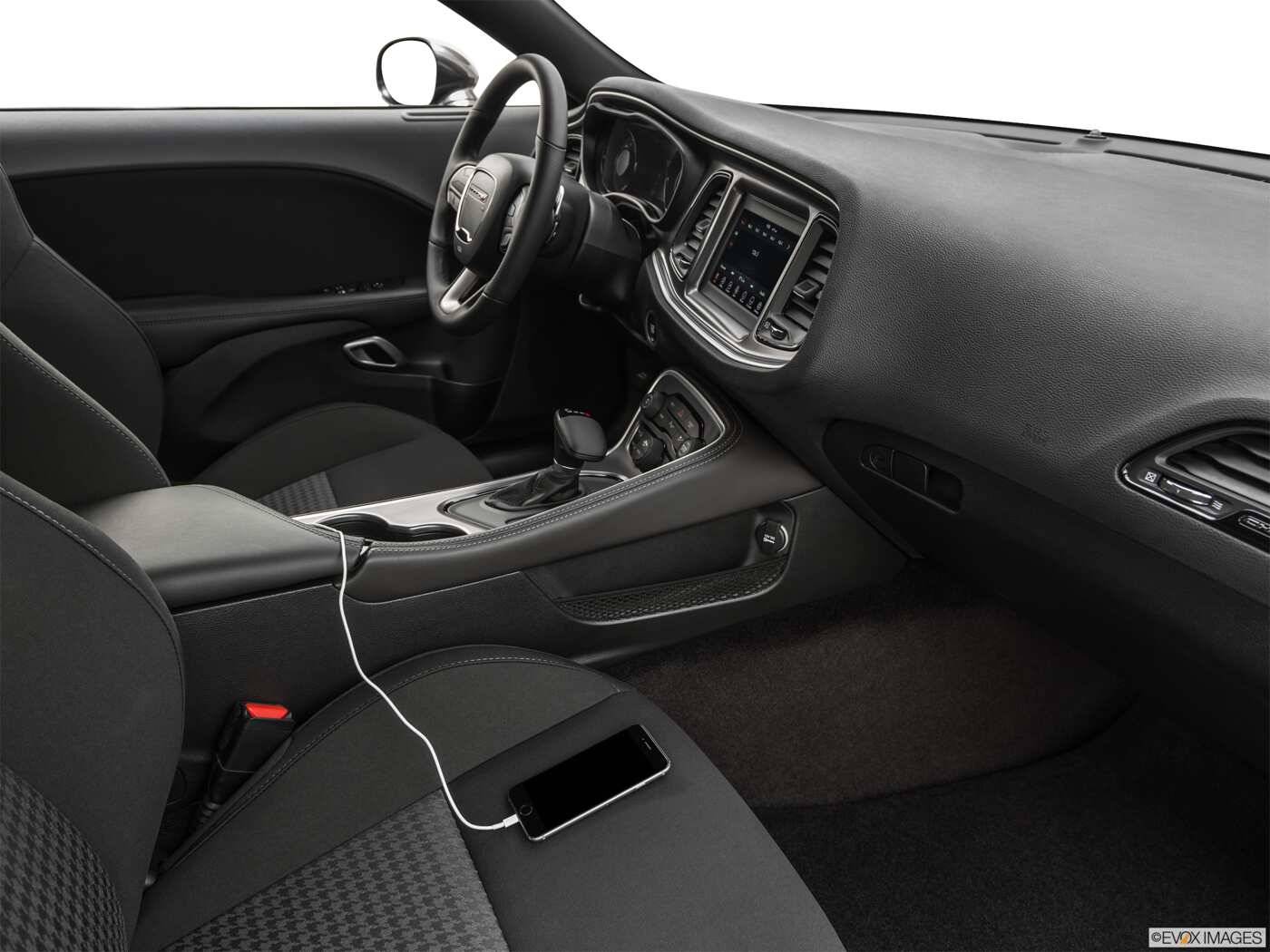 2022 Dodge Challenger Sxt Interior