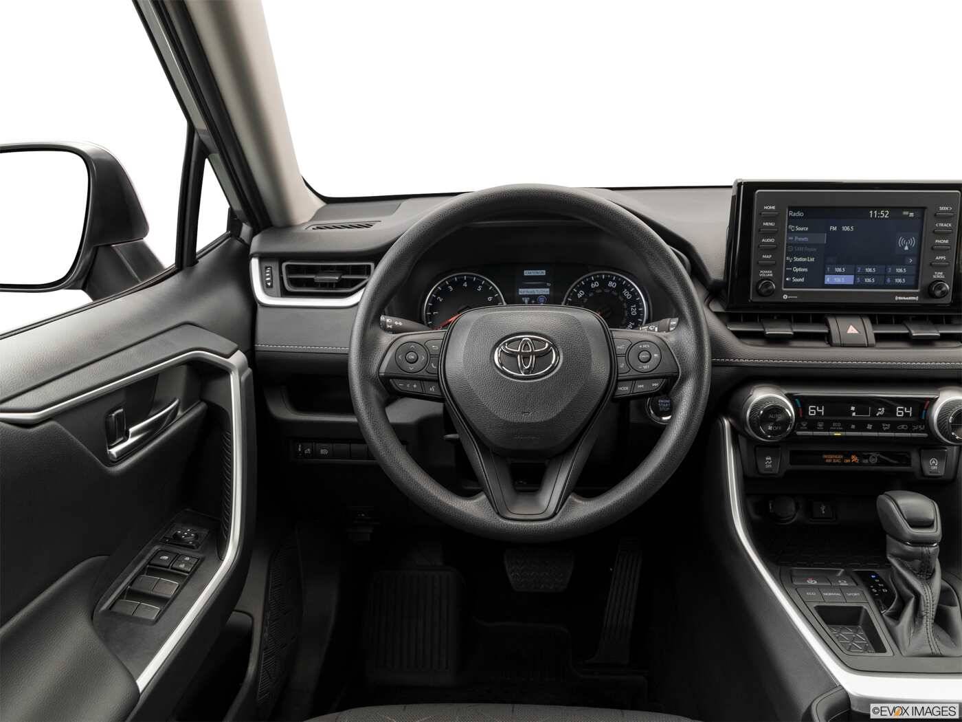 Toyota Rav4 Xle 2022 Interior