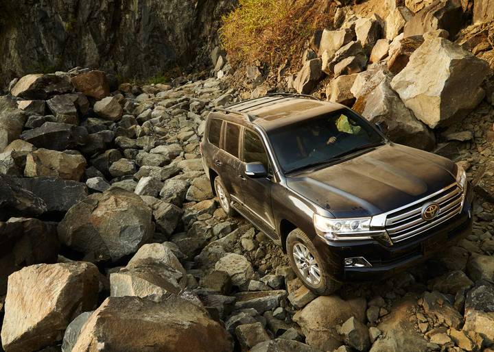 2021 Toyota Land Cruiser Review | Pricing, Trims & Photos - TrueCar