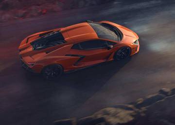 2024 Lamborghini Revuelto Review | Pricing, Trims & Photos - TrueCar