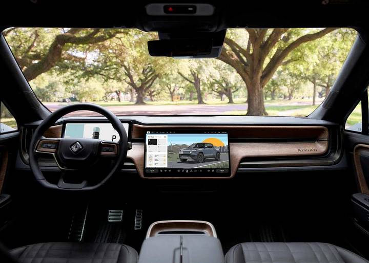 2026 Rivian R1T Review | Pricing, Trims & Photos - TrueCar