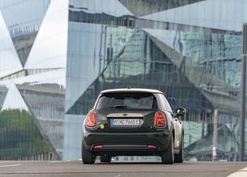 2024 MINI Electric Hardtop Lease Deals & Specials - TrueCar