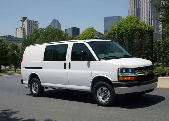 2025 Chevrolet Express Cargo Van Review | Pricing, Trims & Photos - TrueCar
