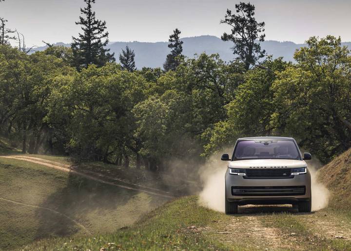2026 Land Rover Range Rover Review | Pricing, Trims & Photos - TrueCar