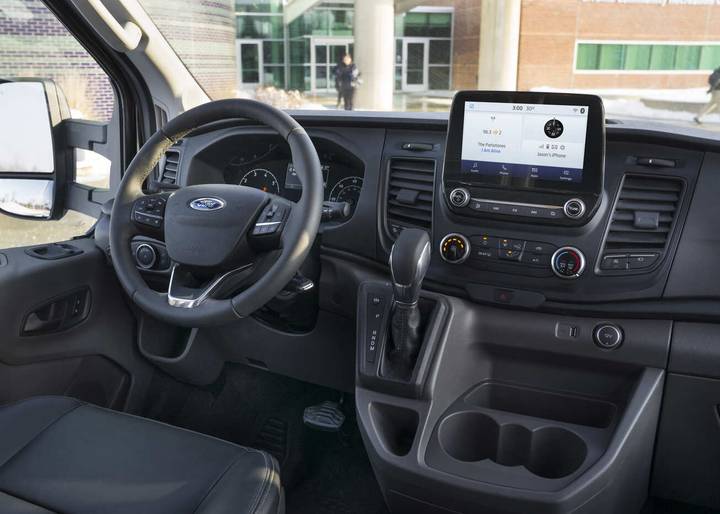 2026 Ford Transit Passenger Wagon Review | Pricing, Trims & Photos ...