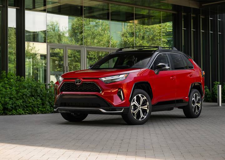 2025 Toyota RAV4 Plug-In Hybrid Review | Pricing, Trims & Photos - TrueCar