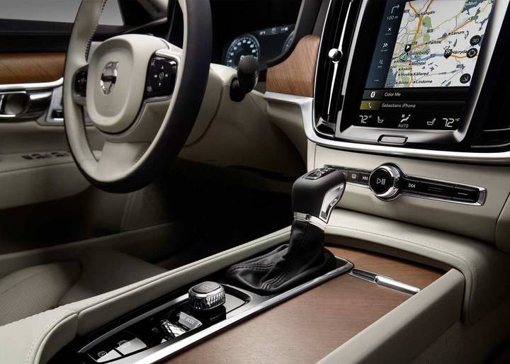 2025 Volvo S90 Plug-In Hybrid Review | Pricing, Trims & Photos - TrueCar