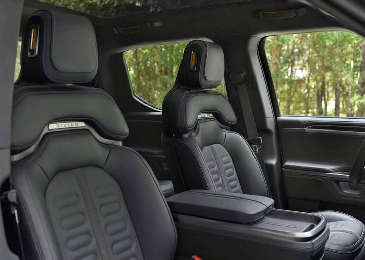 2026 Rivian R1T Review | Pricing, Trims & Photos - TrueCar