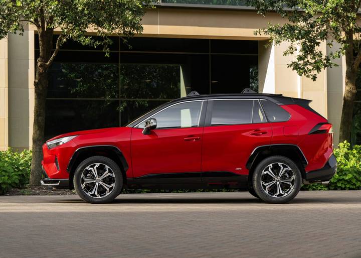 2025 Toyota RAV4 Plug-In Hybrid Review | Pricing, Trims & Photos - TrueCar