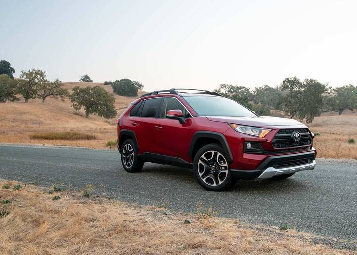 2019 Toyota RAV4 Review | Pricing, Trims & Photos - TrueCar