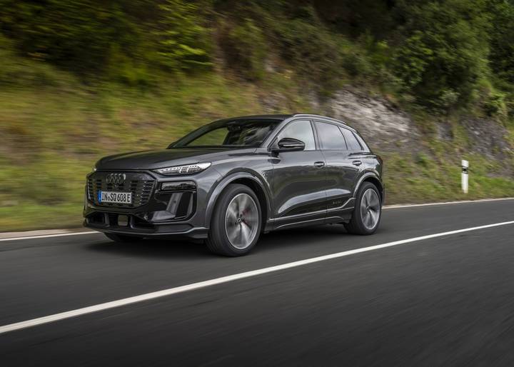 2025 Audi SQ6 e-tron Review | Pricing, Trims & Photos - TrueCar