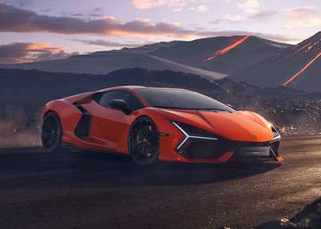 2024 Lamborghini Revuelto Review | Pricing, Trims & Photos - TrueCar