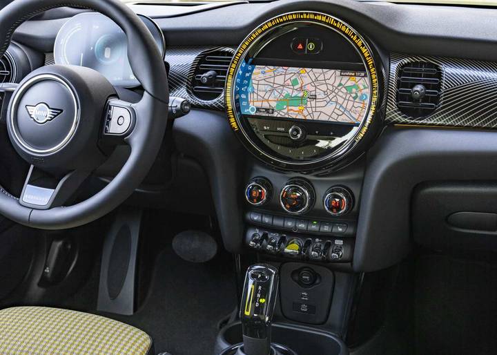 2024 MINI Electric Hardtop Review | Pricing, Trims & Photos - TrueCar