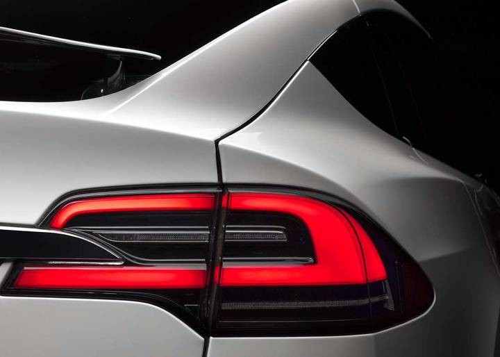 2020 Tesla Model X Review | Pricing, Trims & Photos - TrueCar