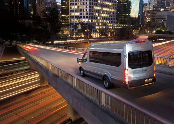 2026 Ford Transit Passenger Wagon Review | Pricing, Trims & Photos ...